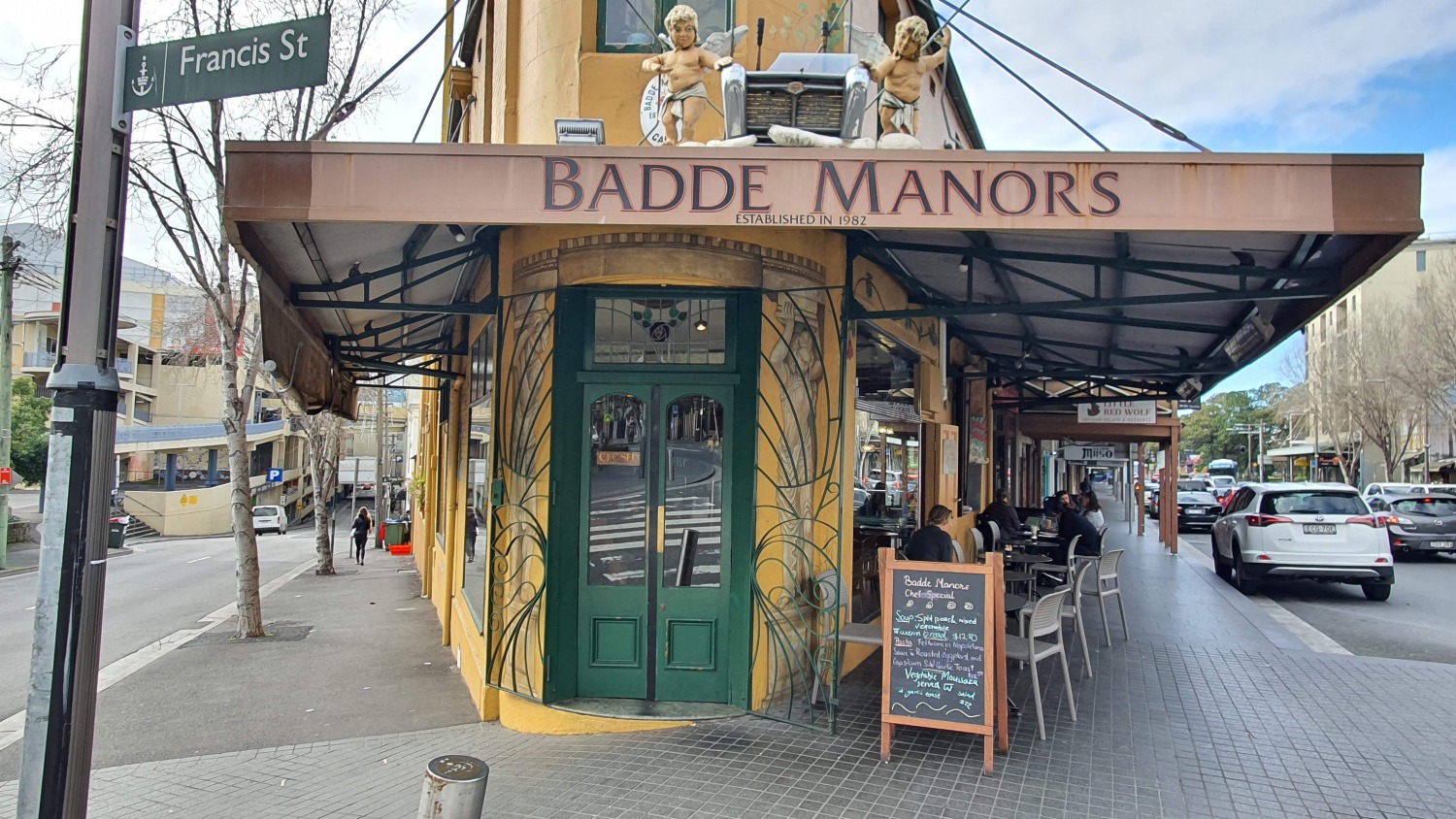 Badde Manors - Glebe - Cafes/Bars - Art Out in Sydney